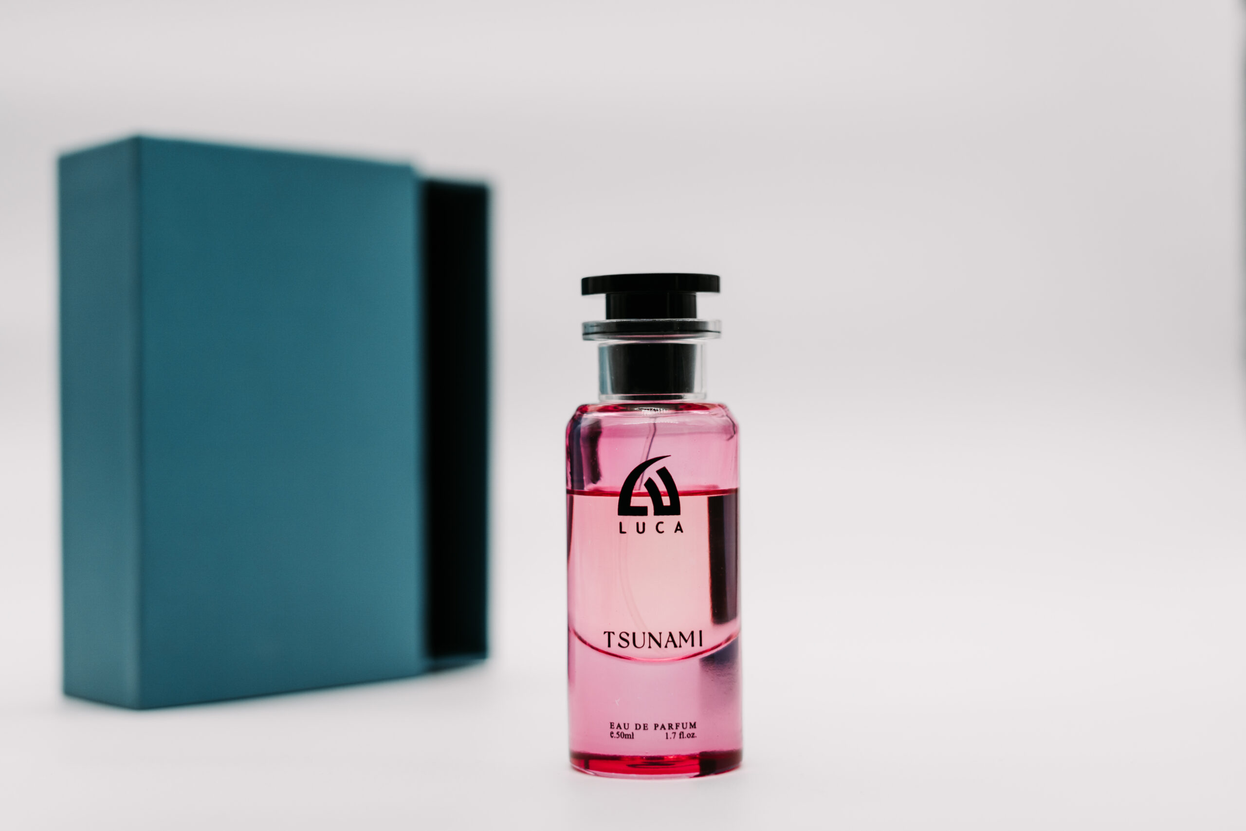 LUCA PERFUME – LUCA World